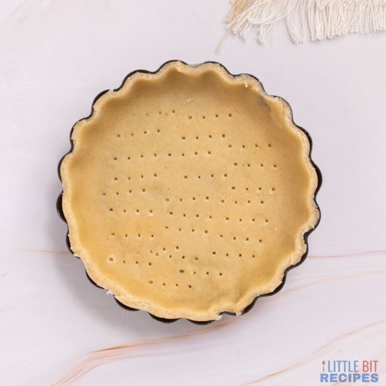 Single Serve Apple Pie | Little Bit Recipes