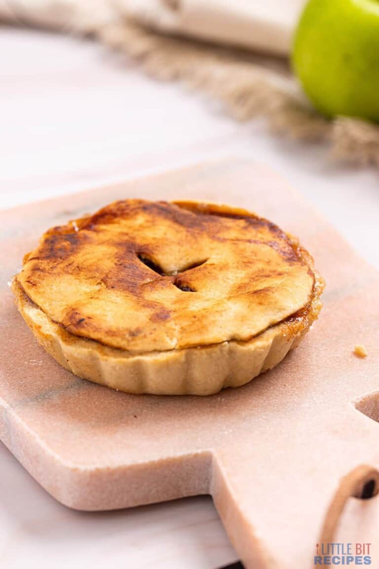 Single Serve Apple Pie | Little Bit Recipes