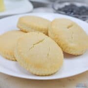 Small Batch Biscuits For Two {4-ingredients} | Little Bit Recipes
