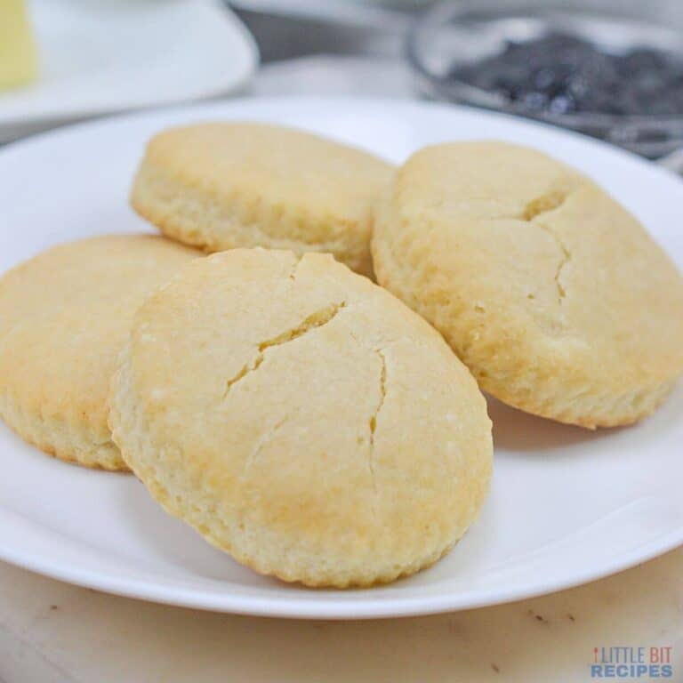 Small Batch Biscuits For Two {4-ingredients} | Little Bit Recipes