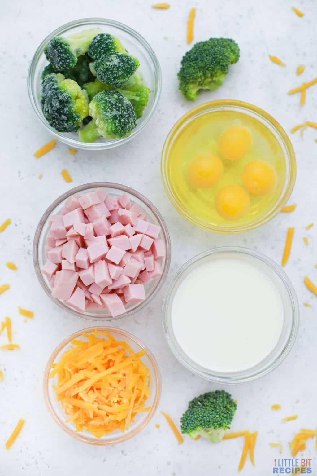 Individual Mini Frittatas with Ham and Broccoli | Little Bit Recipes