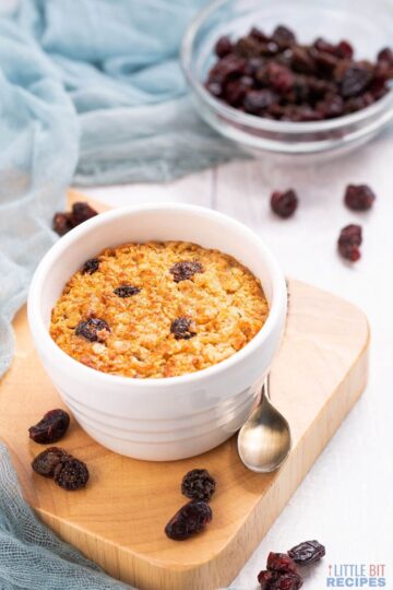 Single-Serve Baked Oatmeal for One | Little Bit Recipes