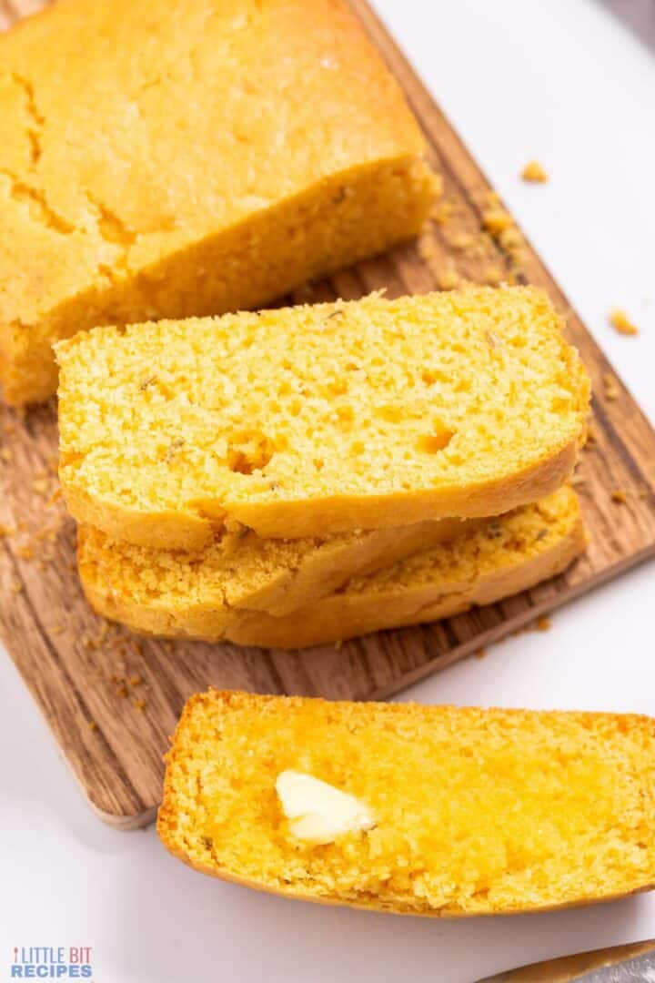 Small Batch Cornbread for Two | Little Bit Recipes