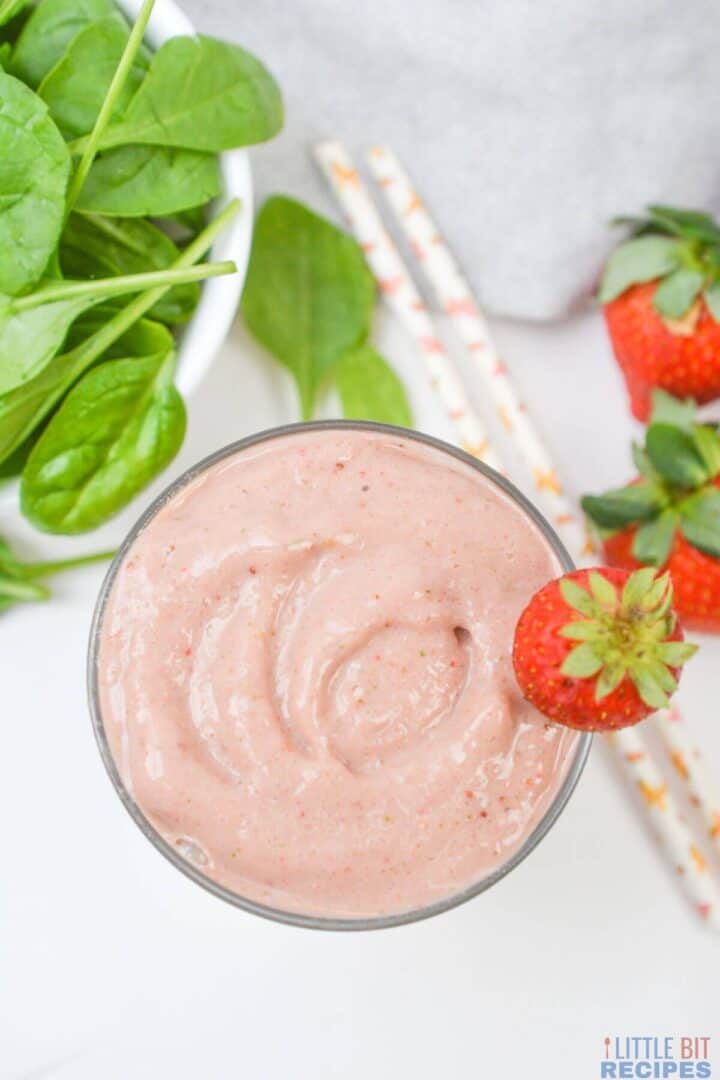 Strawberry Spinach Smoothie | Little Bit Recipes