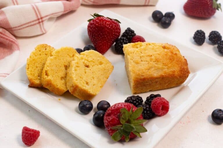 Mini Pound Cake | Little Bit Recipes