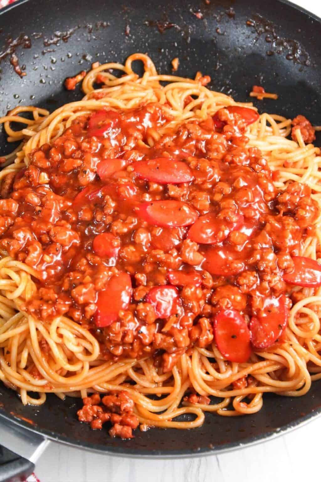 Filipino Spaghetti with Sweet Meat Sauce | Little Bit Recipes
