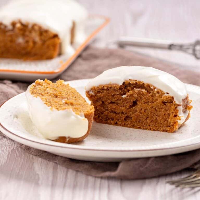 Mini Gingerbread Loaf | Little Bit Recipes