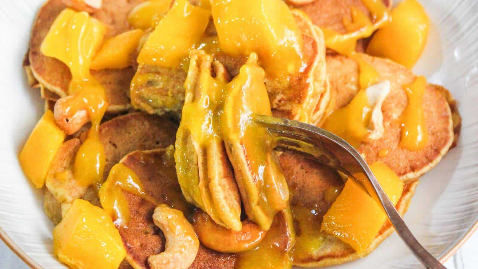 Fresh Mango Pancakes in Mini Size | Little Bit Recipes