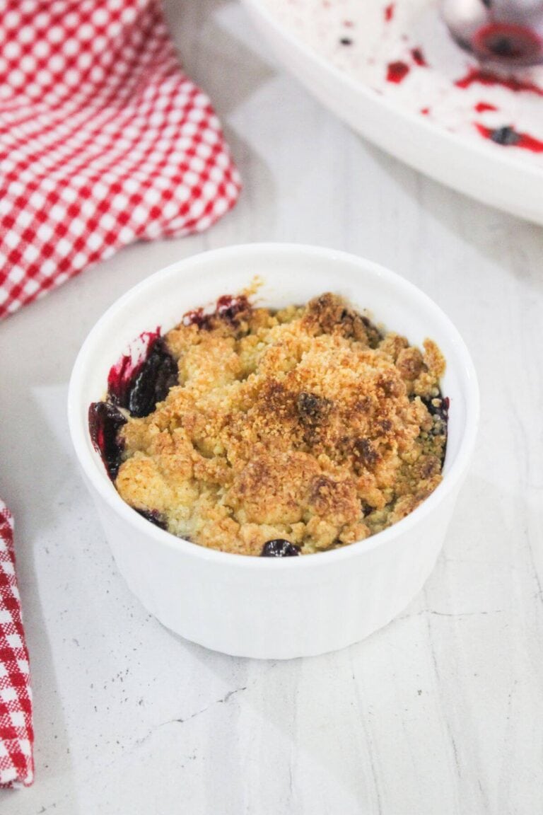Mixed Berry Crumble for One | Little Bit Recipes