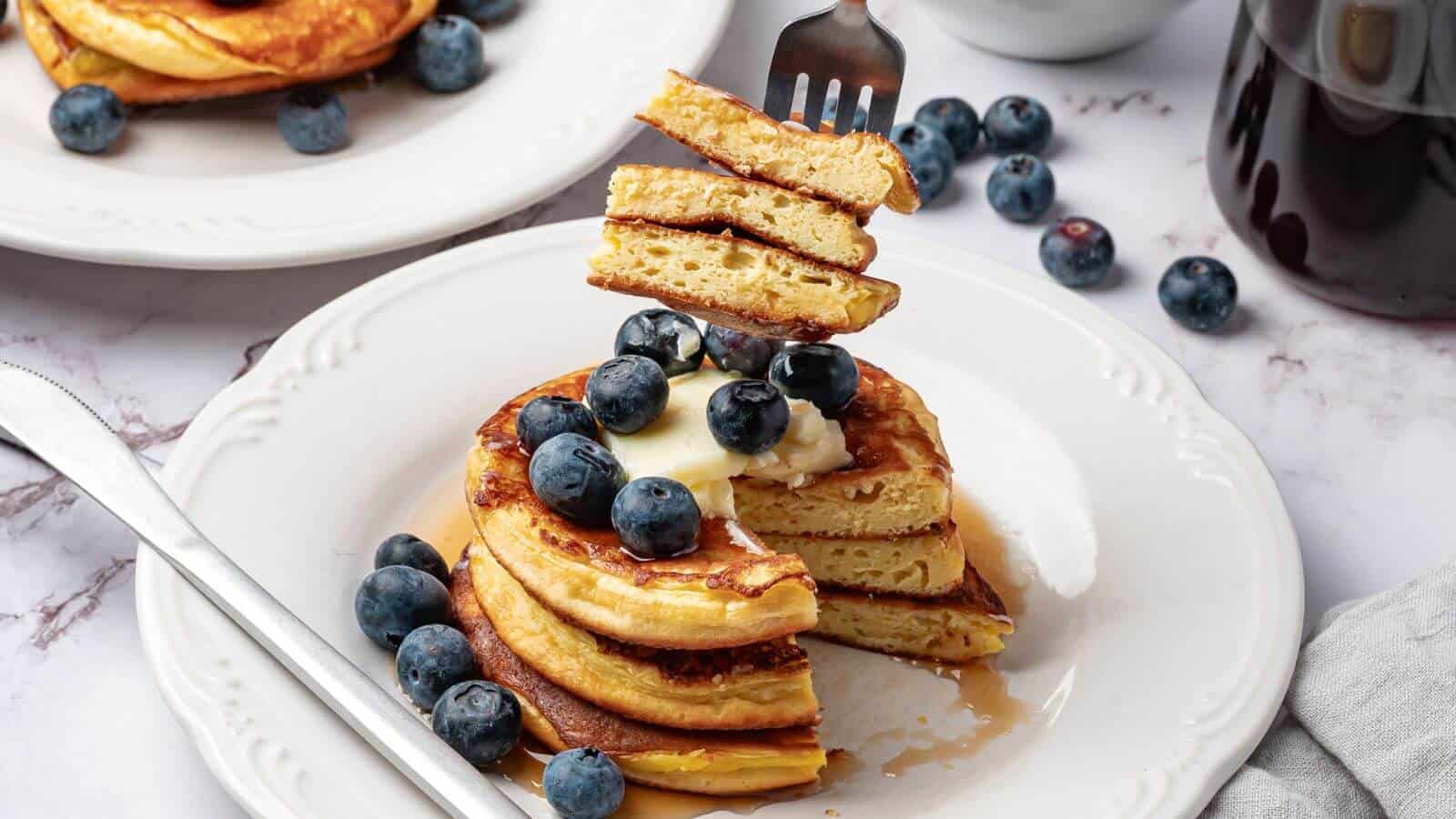 20 Easy Breakfasts That Taste Like a Treat | Little Bit Recipes