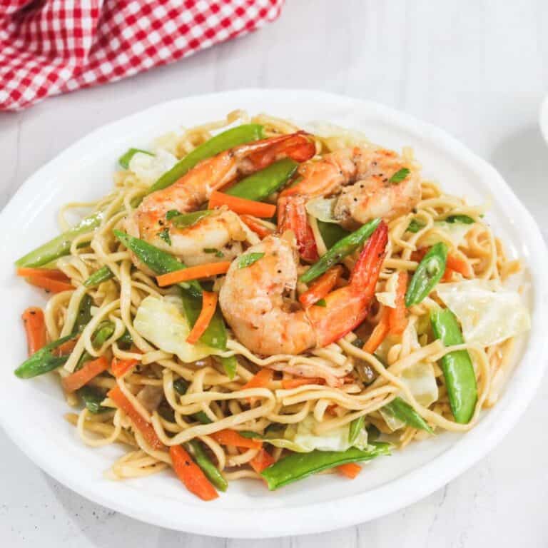 Filipino Spaghetti with Sweet Meat Sauce | Little Bit Recipes
